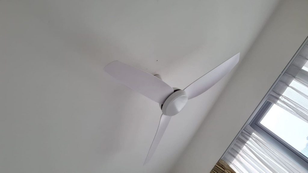 Bestar Star ceiling fan with remote control